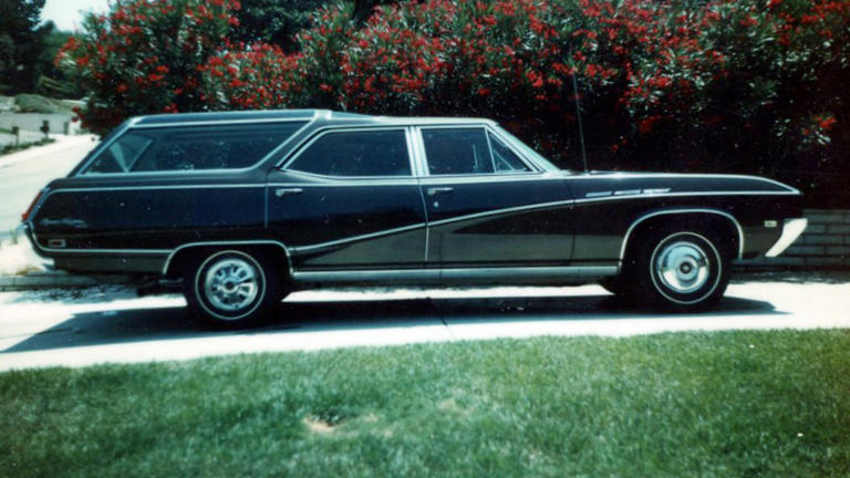 Oldsmobile Vista Cruiser 455 is the ultimate sleeper wagon