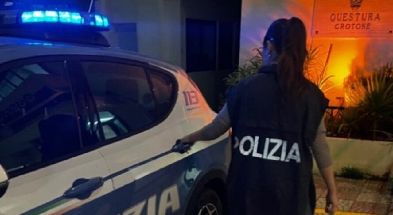 Sarno, ferito a colpi di pistola: aveva 3 chili e mezzo di hashish in auto