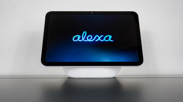 I tested Alexa+ and liked it so much I put my Echo Auto back in my car ...