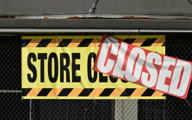15 Major Retail Chains Closing Stores Across America