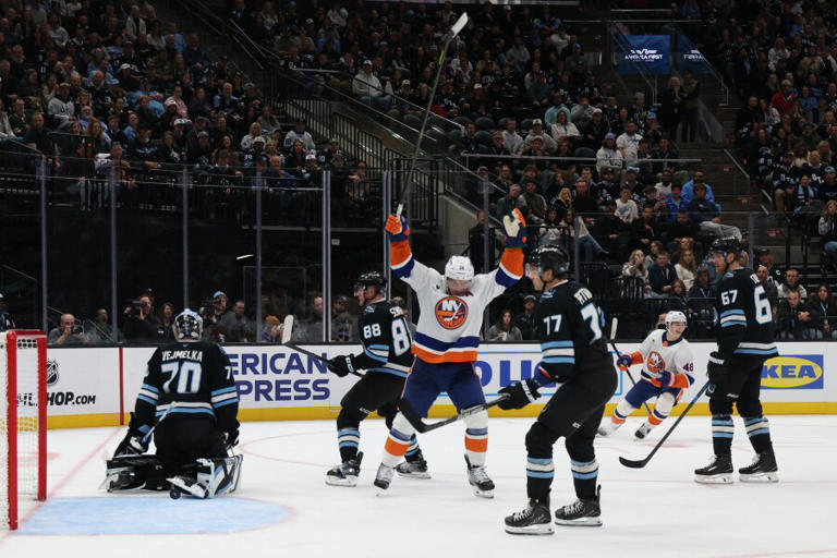 Matthew Schaefer scores in overtime, gives Islanders 3-2 win over Mammoth