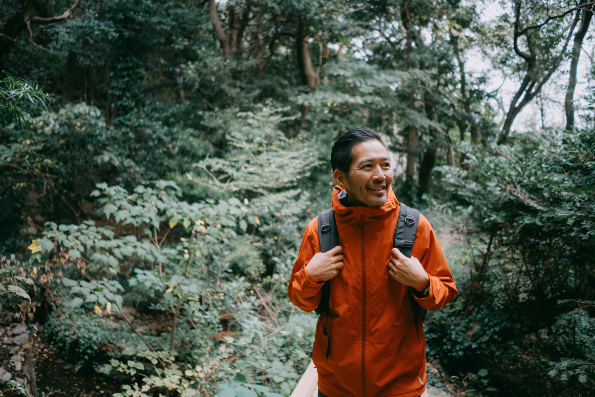 Trainer Explains the Right Way to Use Weighted Vests to Boost Your Workout