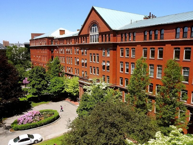 20 Beautiful U.S. Colleges Every Traveler Should See at Least Once