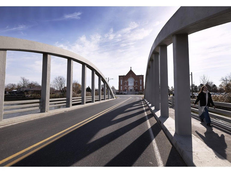 'Pride of the community' — Essex County honours Depression-era bridge ...