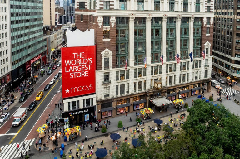 15 Major Retail Chains Closing Stores Across America