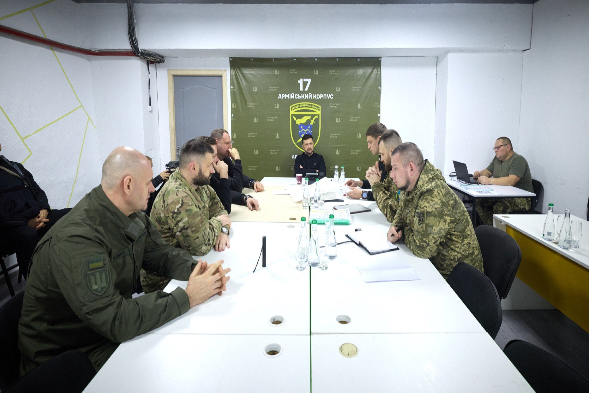 Πέντε ευρωπαϊκές χώρες ωθούν την Ουκρανία σε πόλεμο μέχρις εσχάτων – Τί ...