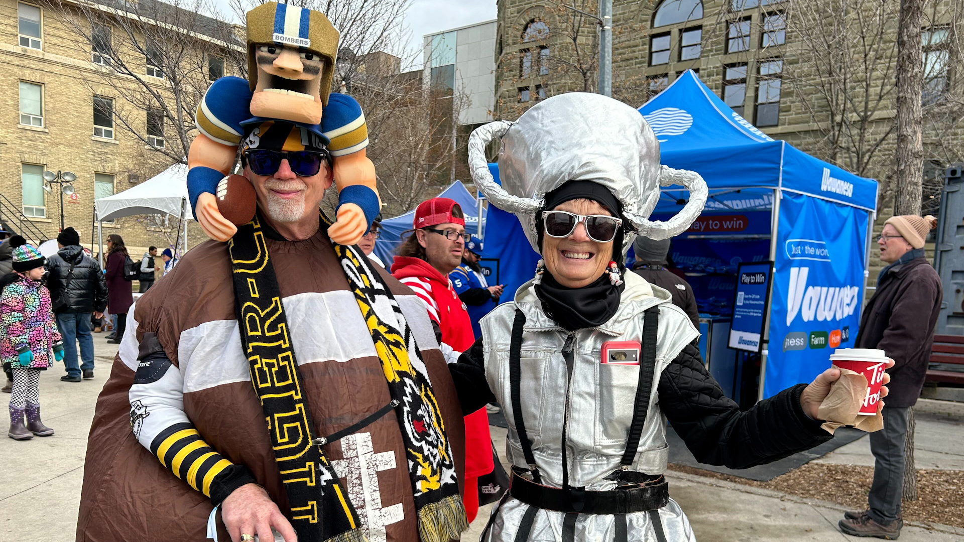 Sense of community draws Canadian fans to Grey Cup