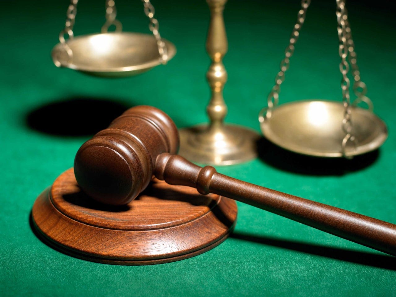 Serial bank robber pleads guilty to robbing two RI banks