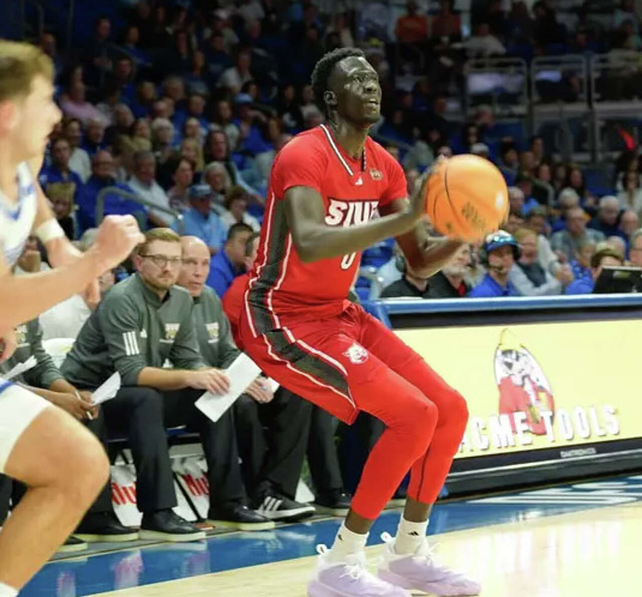 Malith's jumper with two seconds left lifts SIUE past Drake