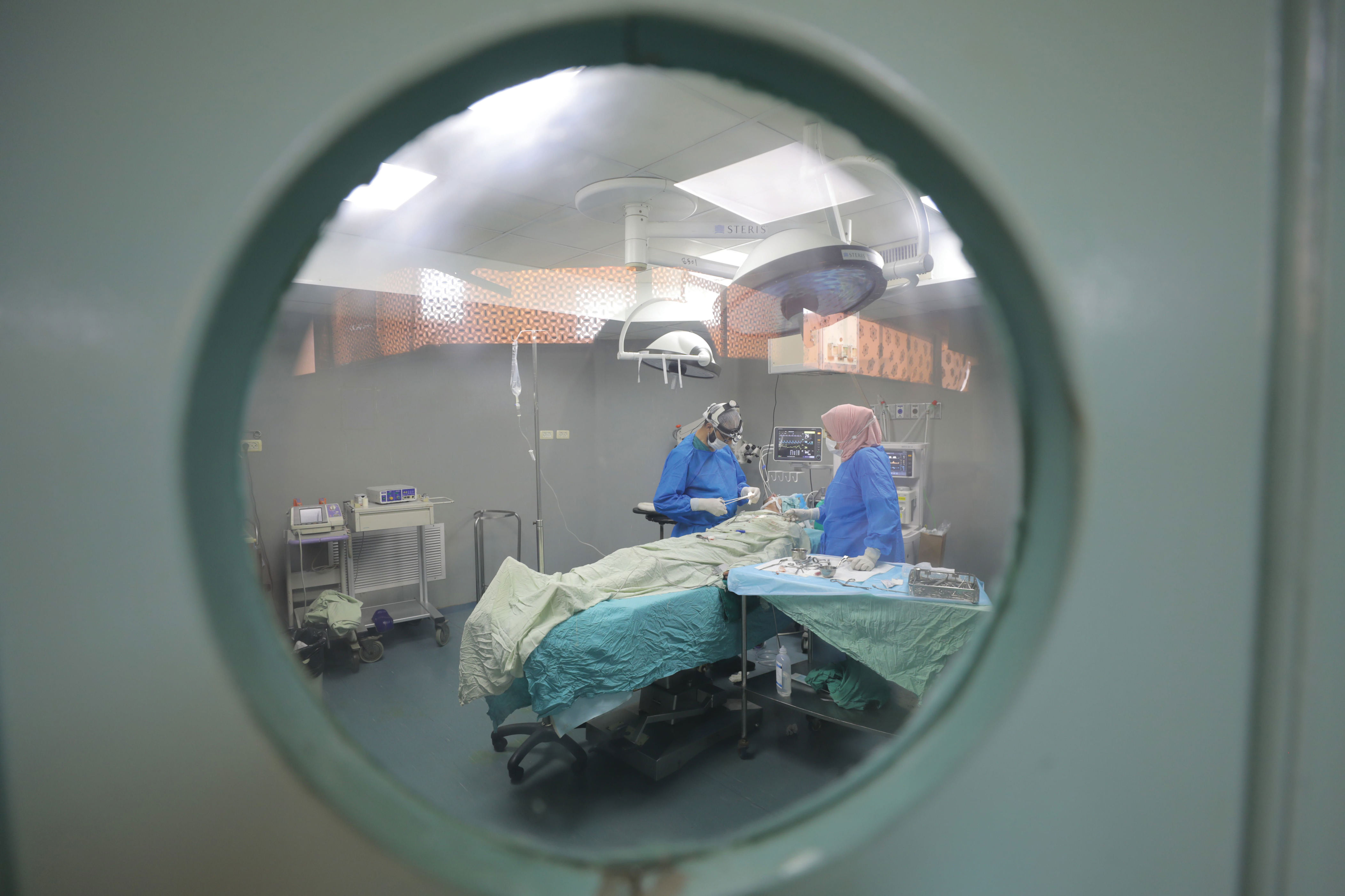 Is emigration harming Israel's medical services?