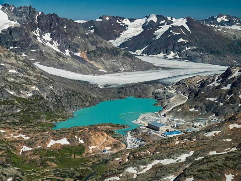 Des Autochtones en Alaska veulent faire plier la C.-B sur les mines