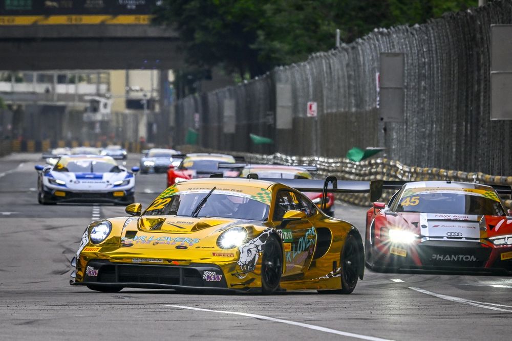 Macau GT World Cup: Fuoco dominates qualifying race for Ferrari