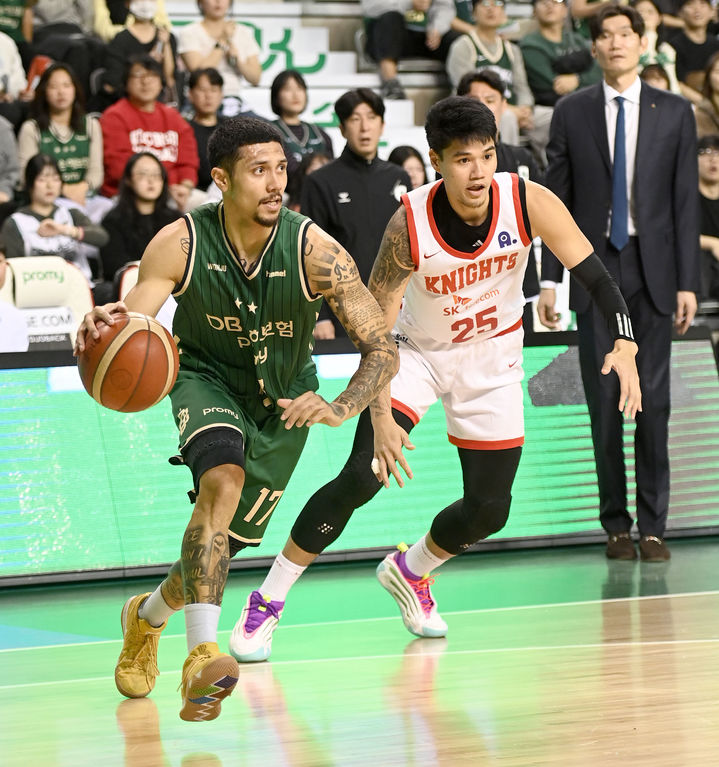 프로농구 LG, KT 꺾고 단독 선두 도약…DB·KCC도 승전고(종합)