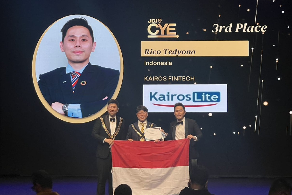 Tokoh Muda Surabaya Rico Tedyono Raih Penghargaan CYE 2025 di Tunisia