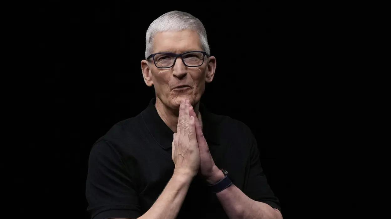 Apple may announce CEO Tim Cook's retirement as soon as early 2026, and ...