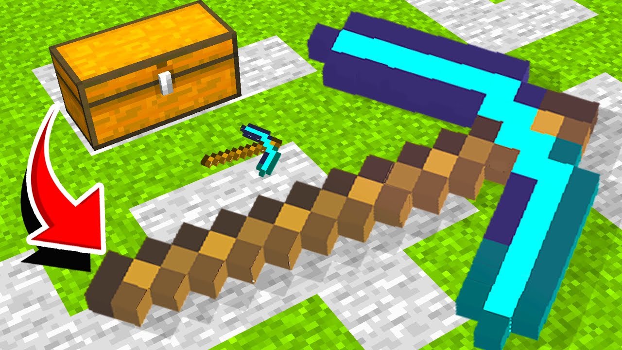 Giant pickaxe vs diamond pickaxe in Minecraft survival