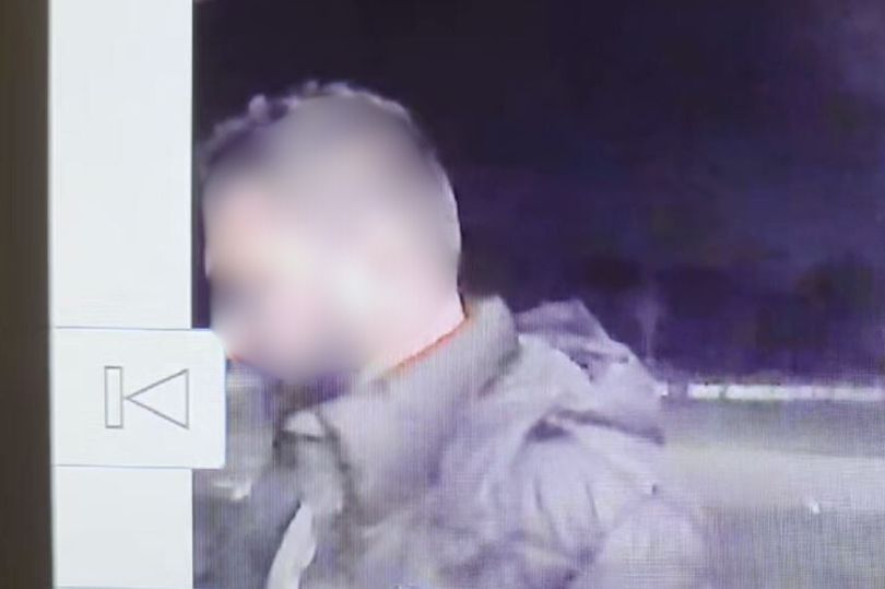 Dad's shock after Amazon delivery driver filmed 'letting himself into home'
