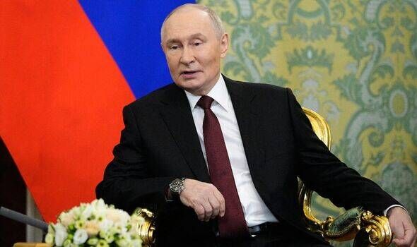 Putin health fears escalate as 'swollen and sore' hands surface in ...