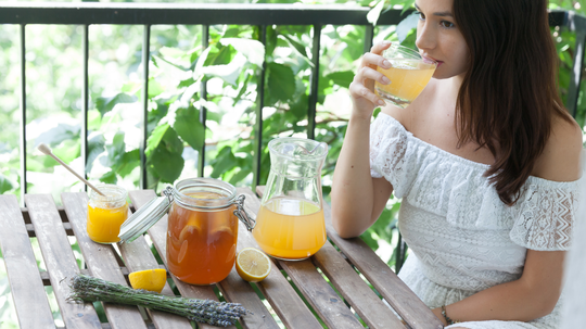 Inside the Kombucha Craze: How a Fermented Tea Took Over 2025