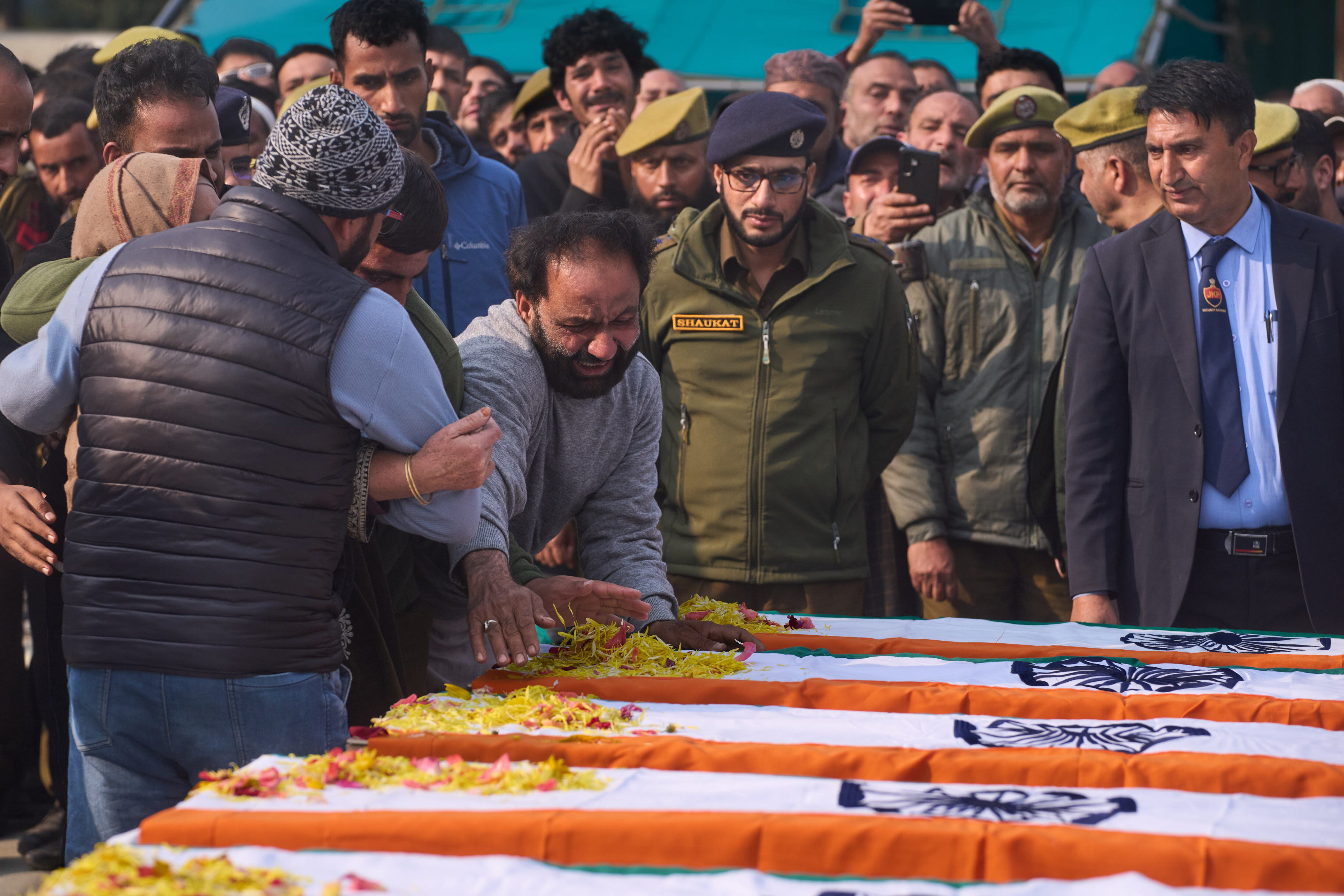 Indian Kashmir police station explosion kills nine people