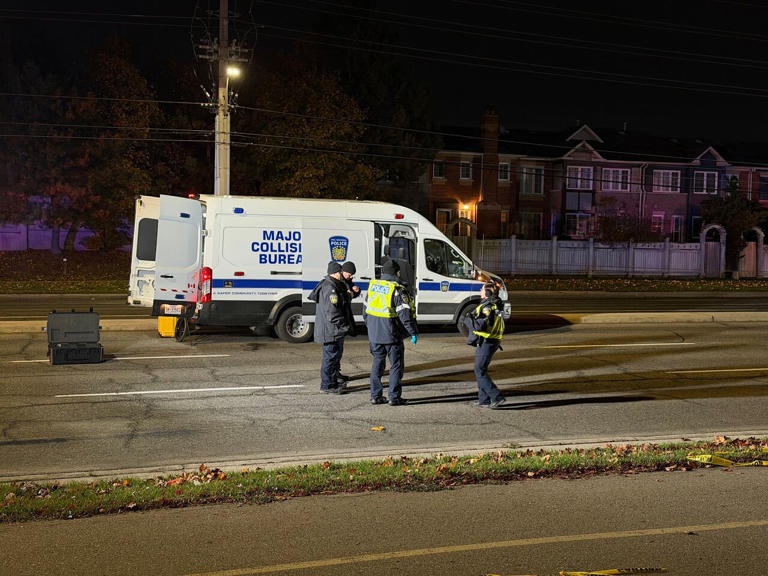 Man dies after being hit by vehicle in Mississauga: Peel police