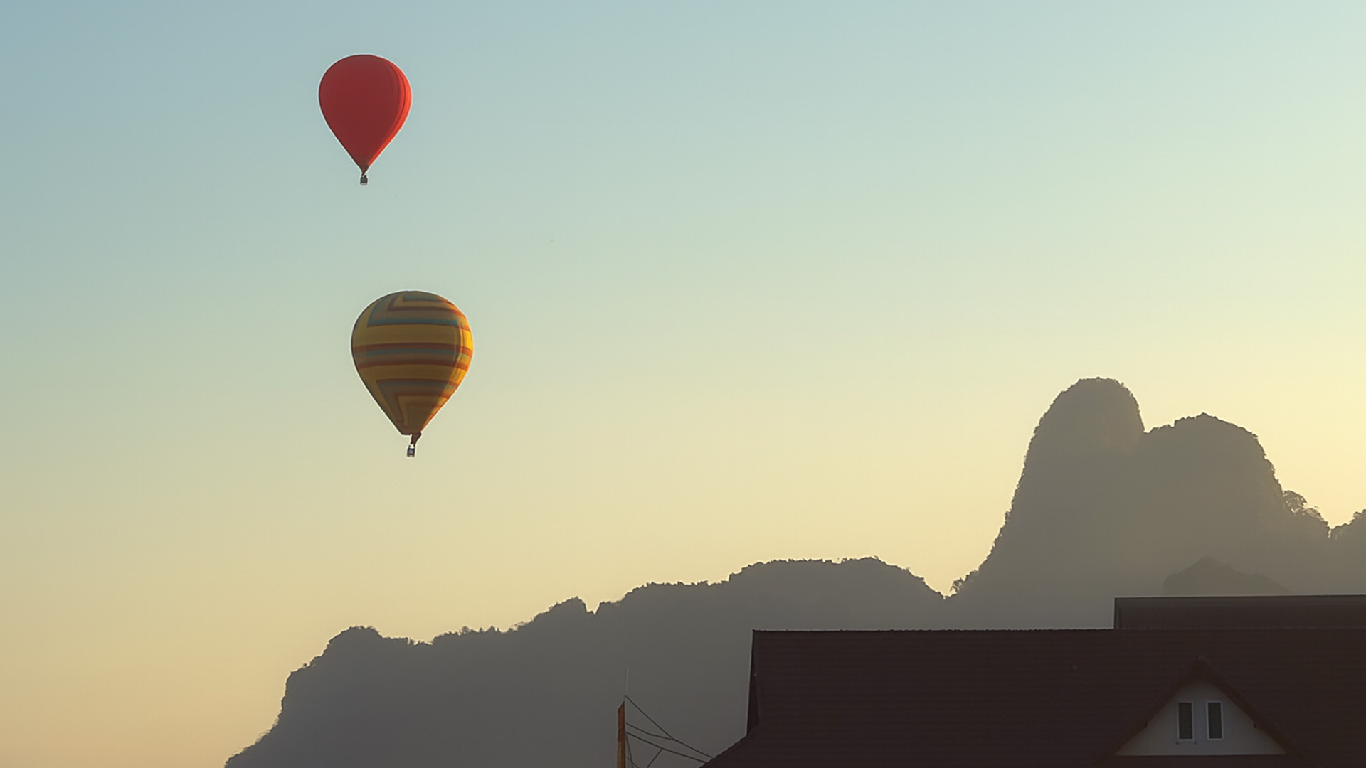 Is Vang Vieng the Best Place for Hot Air Balloons?