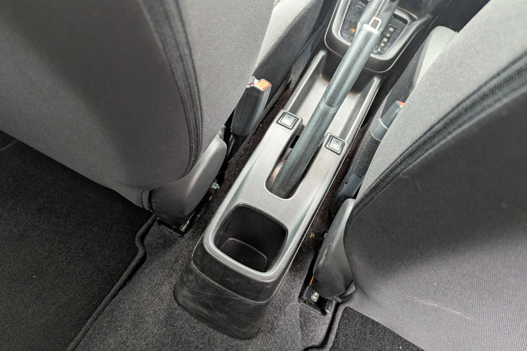 Mahindra XUV 3XO vs Suzuki Swift: Spec battle