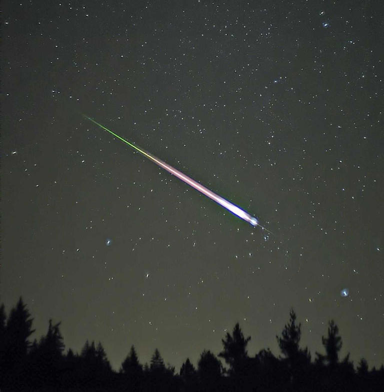 Shooting Stars Alert: Leonid Meteor Shower Set To Peak