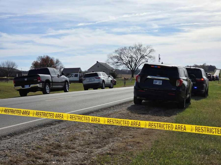 Multiple officers shot near Carbondale, one person reported dead