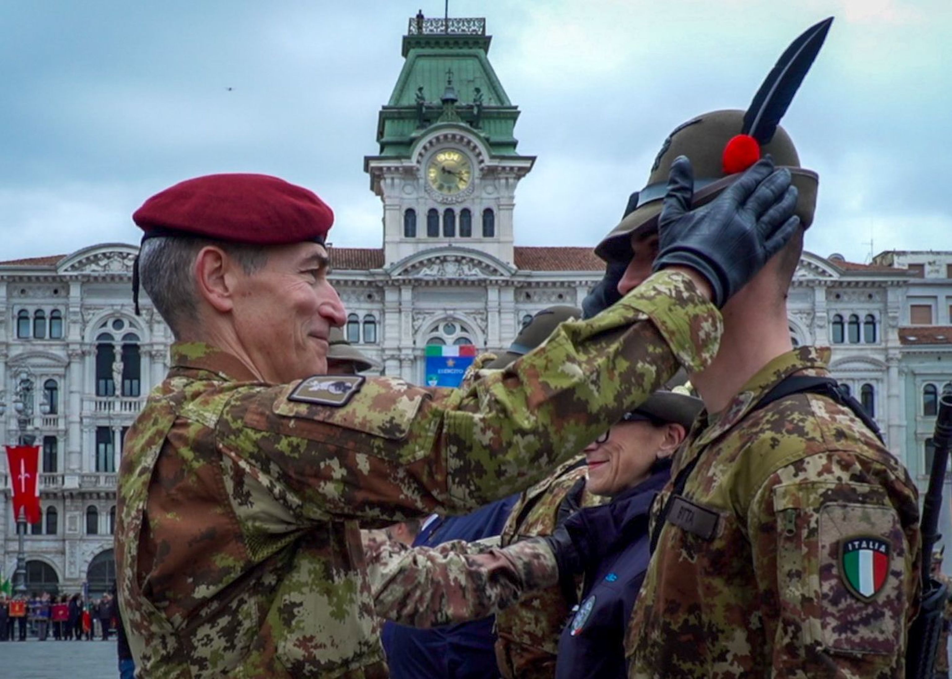 Alpini, consegnato il cappello a 140 giovani militari