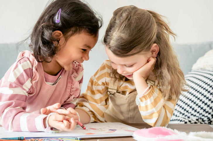 11 Touching Sibling Experiences That Remind Us of Family’s Importance
