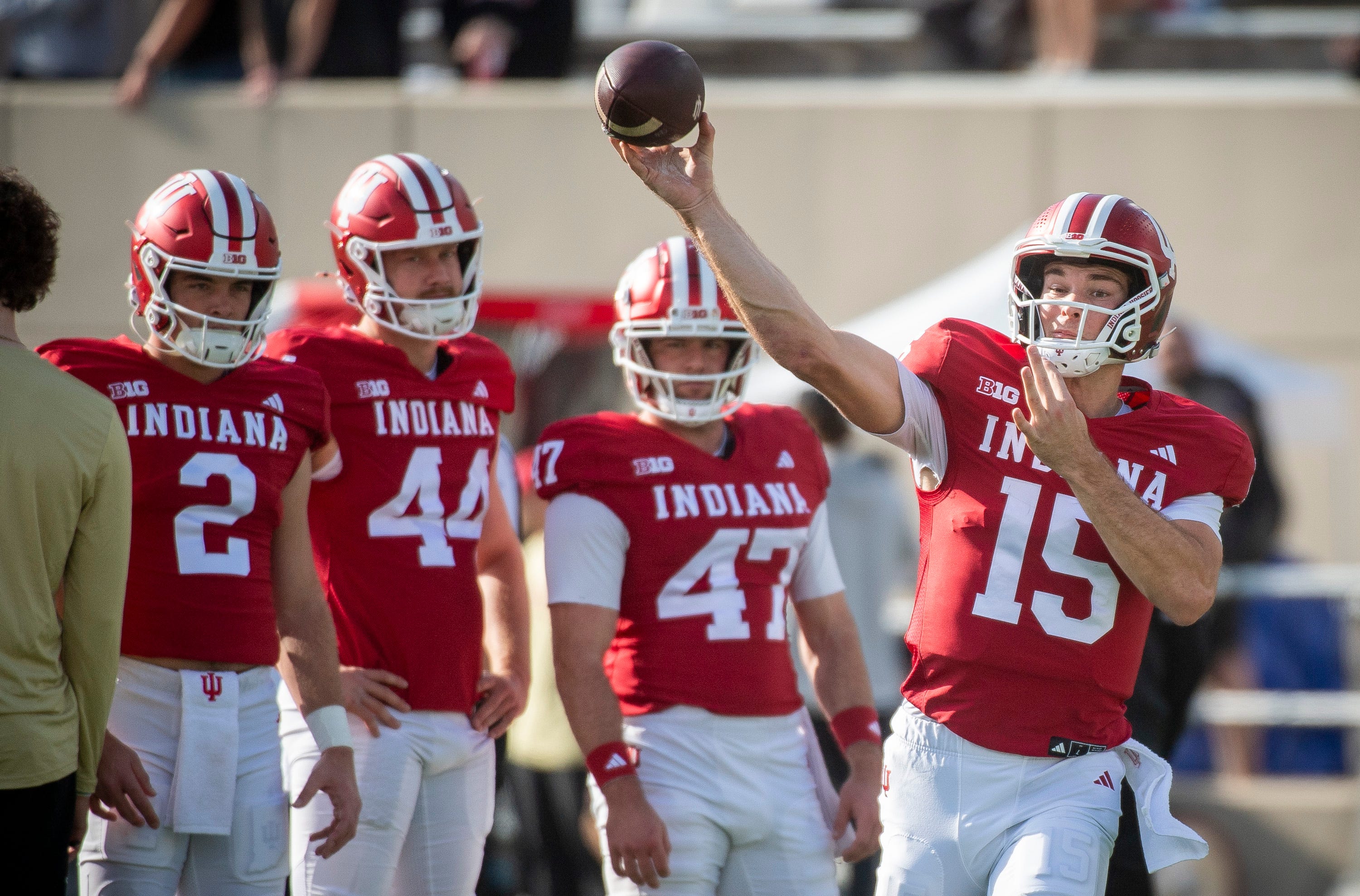 Indiana football vs Wisconsin live score today: Fernando Mendoza's ...