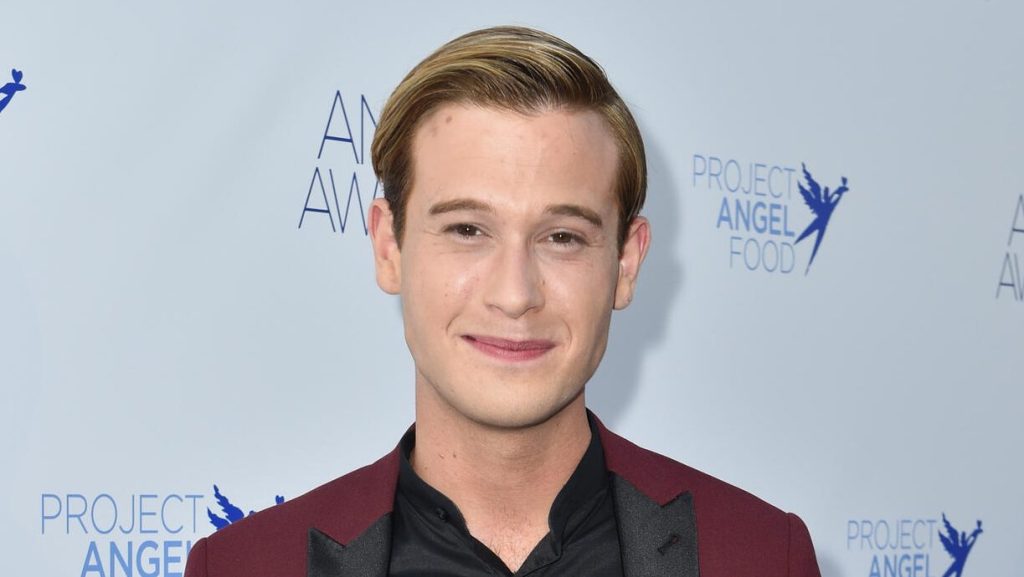 Medium Tyler Henry Undergoes "Very Successful" Surgery For Brain Tumor