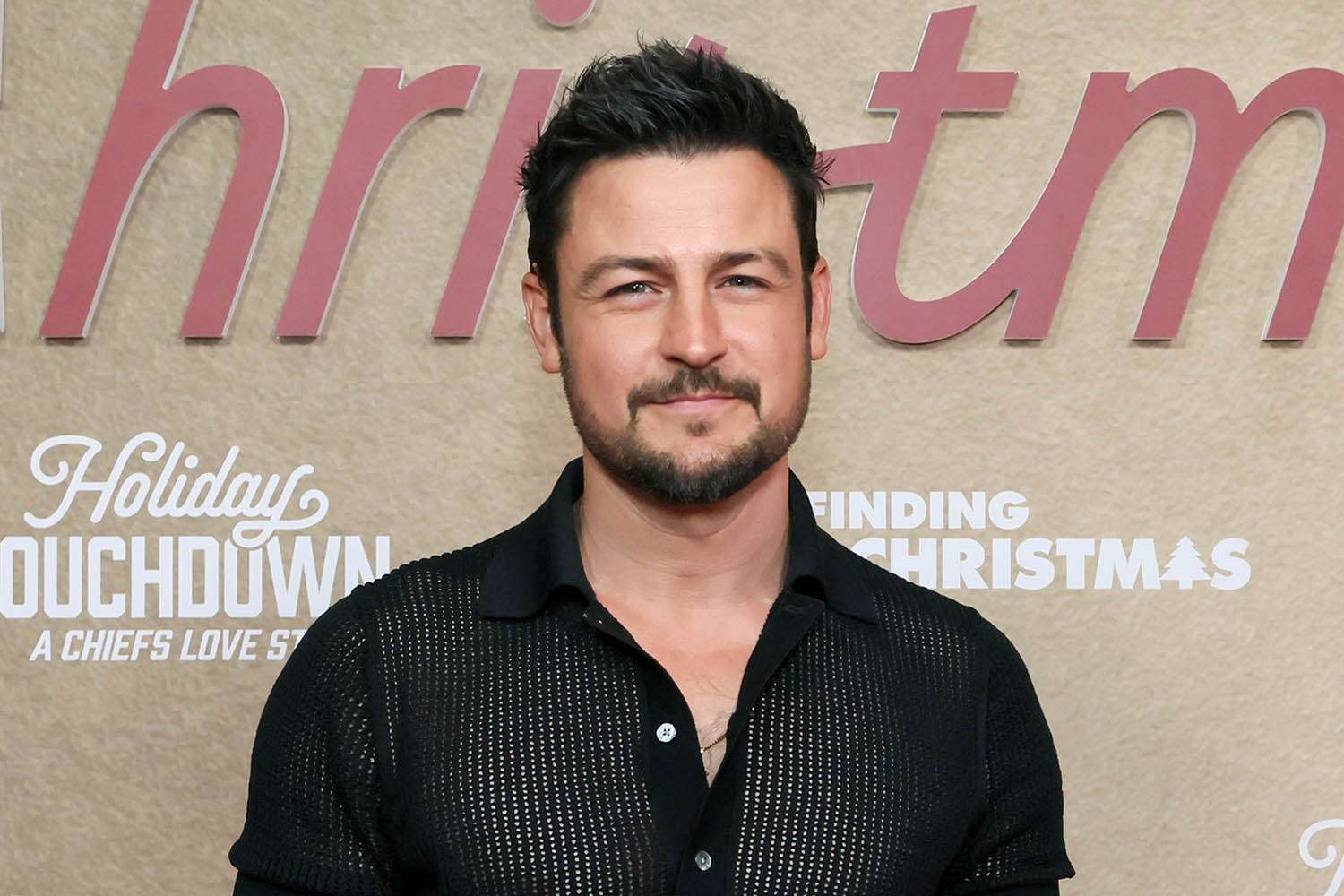 Hallmark's Tyler Hynes Shares the Heartwarming 'Greatest Gift I've Ever ...