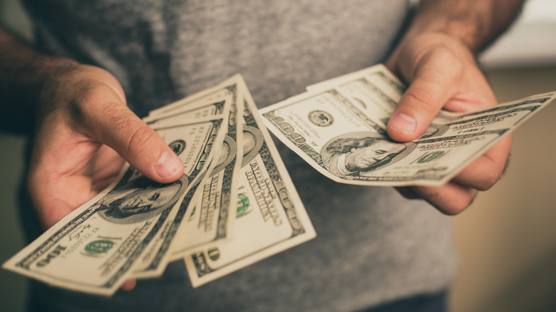 Economists Say This Easy Savings Plan Is One Of The Best