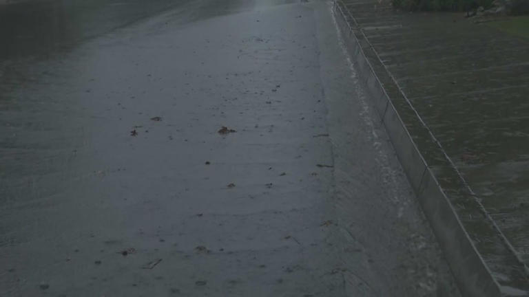 Treacherous travel, toppled trees in Southern California as storm dumps ...