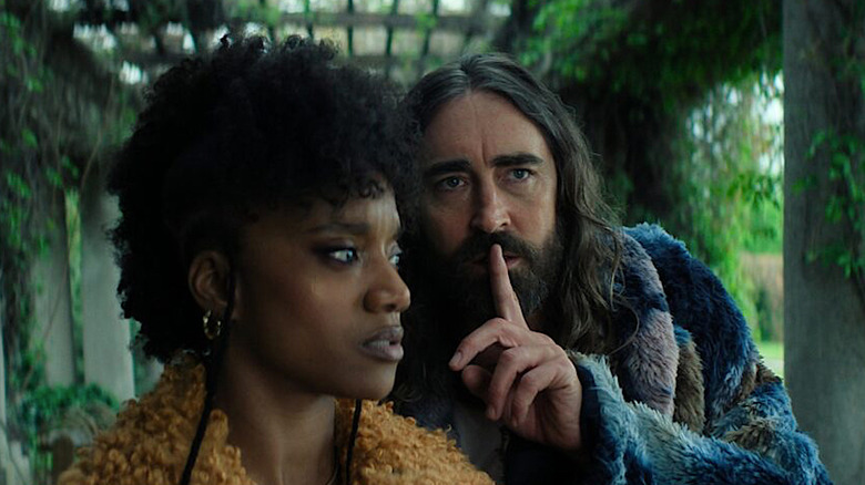 Foundation's Showrunner Sold Apple On The Isaac Asimov Adaptation With ...