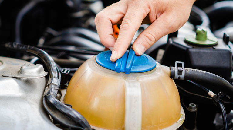 Top 2 Symptoms Of A Bad Radiator Cap (And What A Reasonable Repair May ...