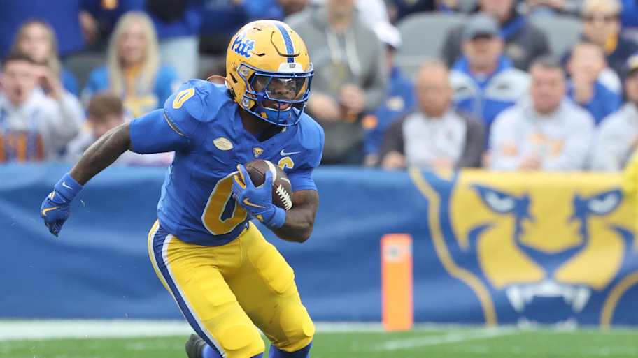 Pitt Star RB Leaves Notre Dame Game With Injury