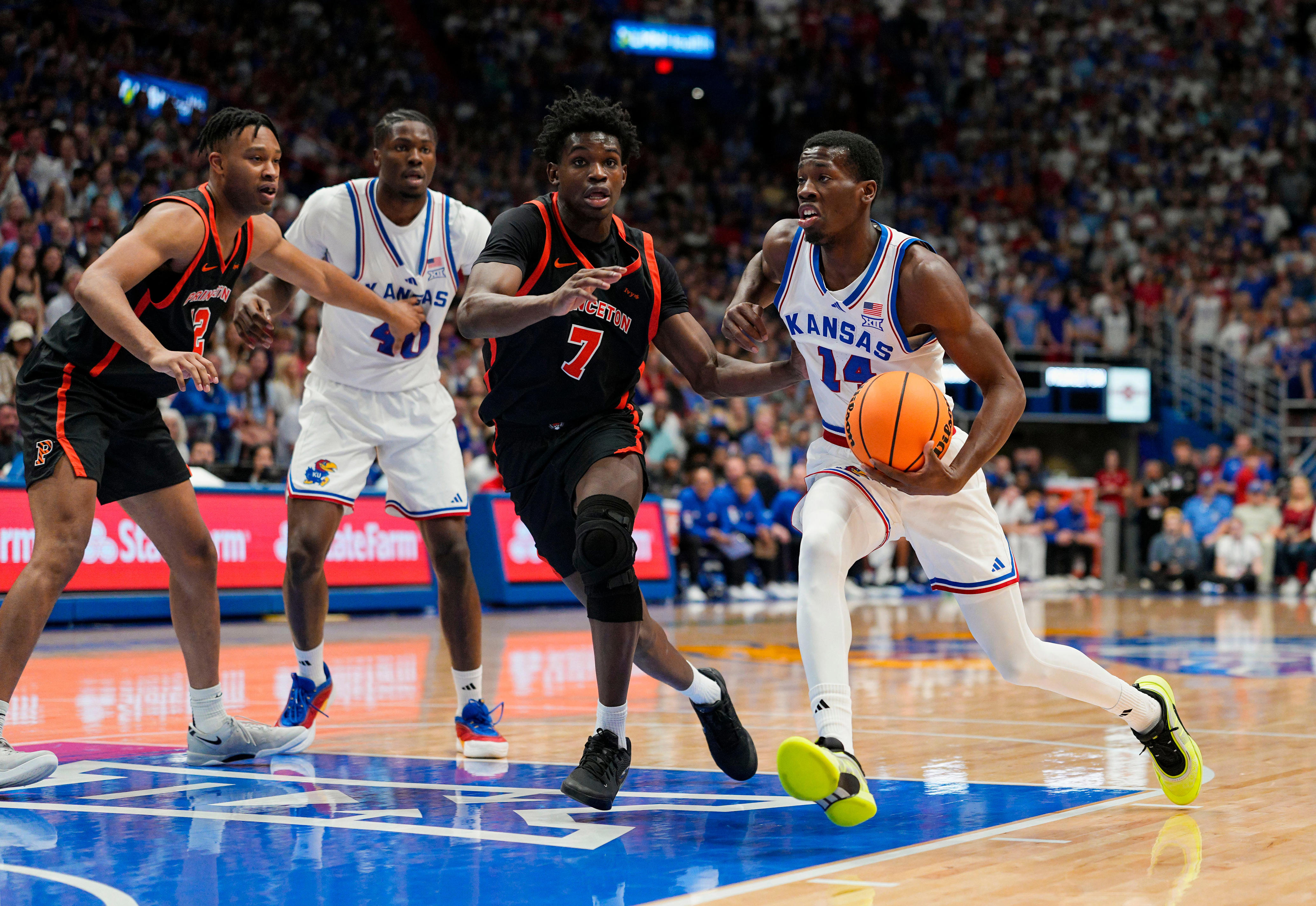 Where Kansas basketball ranks in new USA TODAY Sports Coaches Poll update