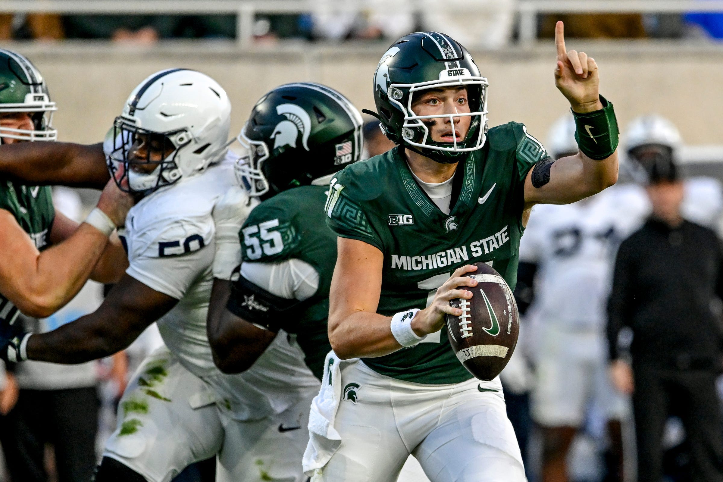 Iowa vs Michigan State football TV channel, streaming, start time