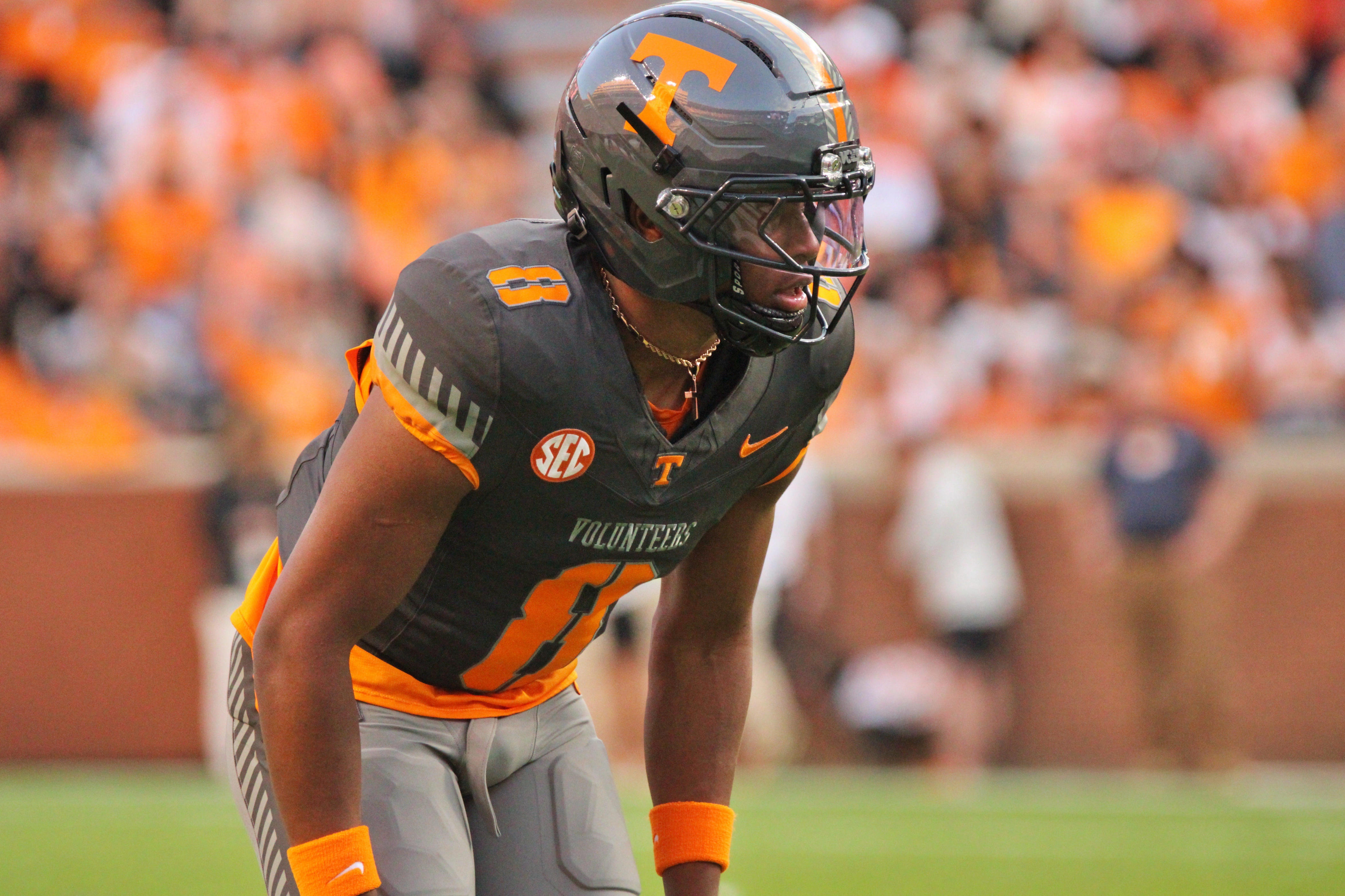 Tennessee football defensive back declares for 2026 NFL draft