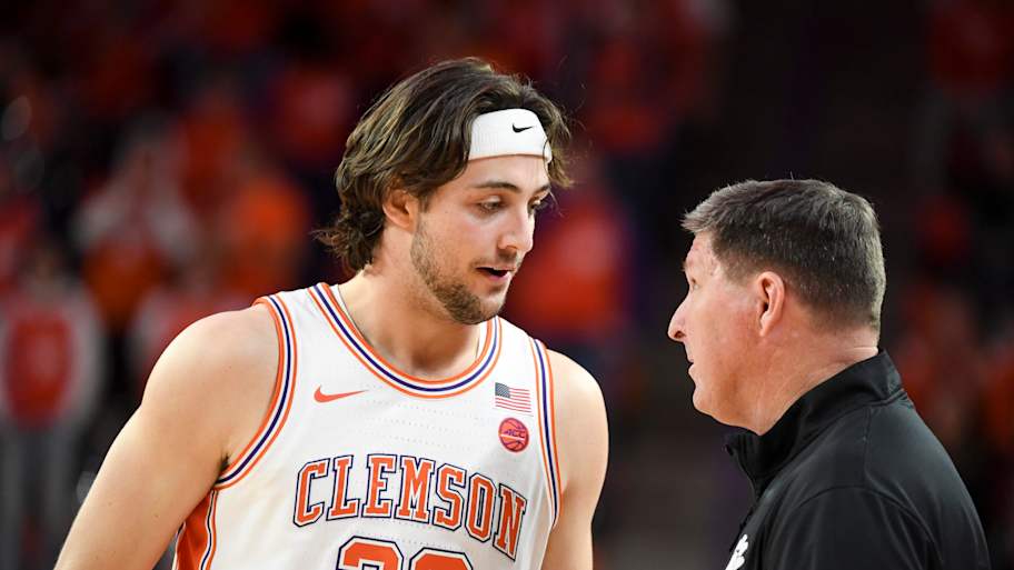 Turnover struggles lead to Clemson’s first loss of the season