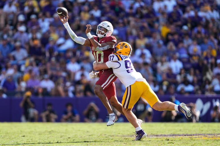 Arkansas College Football Recap: Battle of the Ravine, Battle of the ...