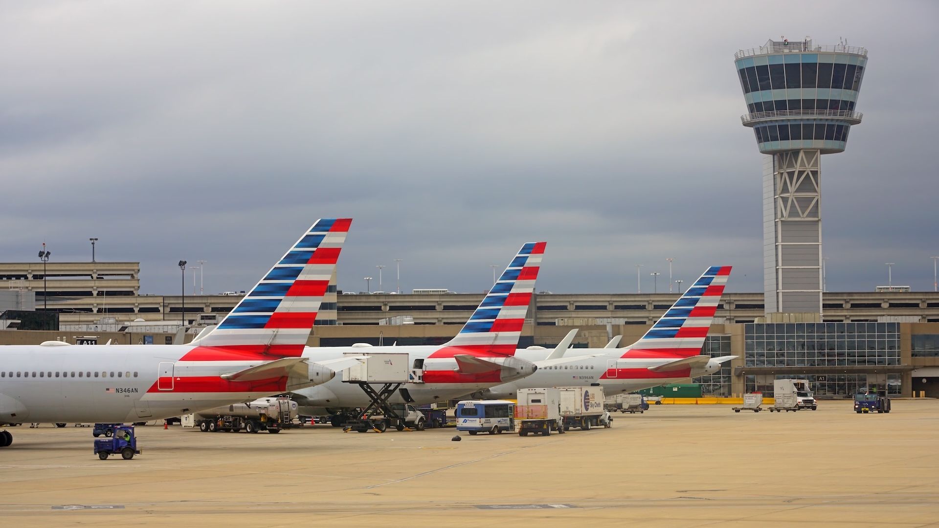 FAA Halves Flight Cuts To 3% As Air Traffic Control Staffing Recovers