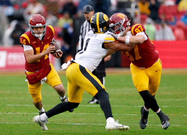 USC vs. Iowa score, highlights: Trojans keep CFP hopes alive with ...