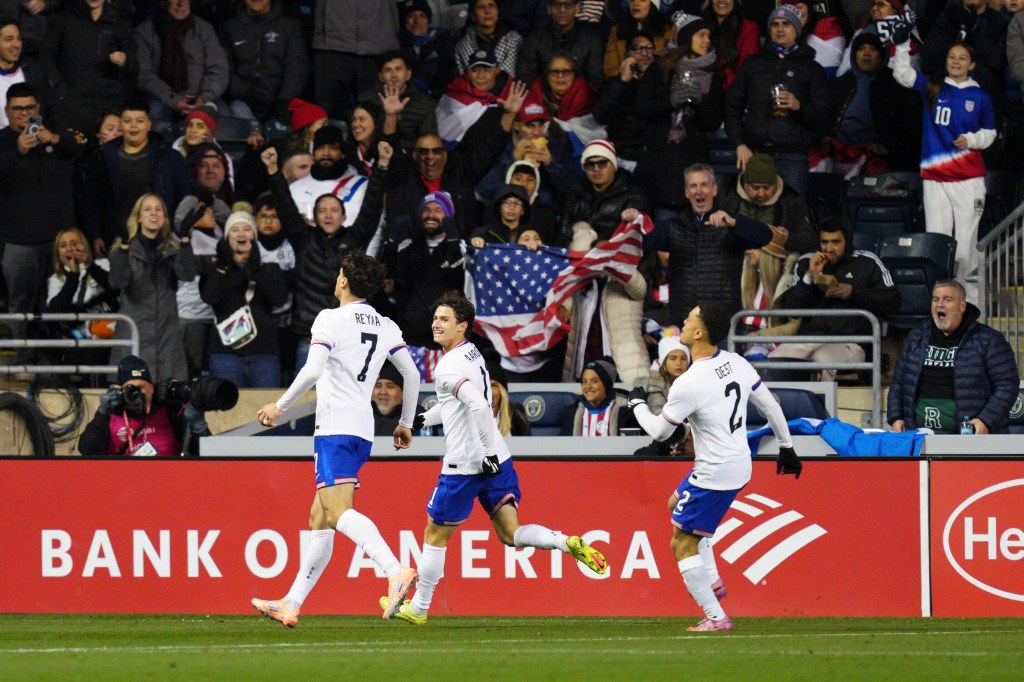 USMNT sends a pre-World Cup message as Gio Reyna scores during friendly ...