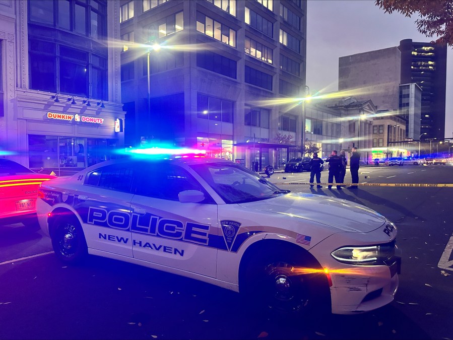 Police: 16-year-old shot in leg in New Haven