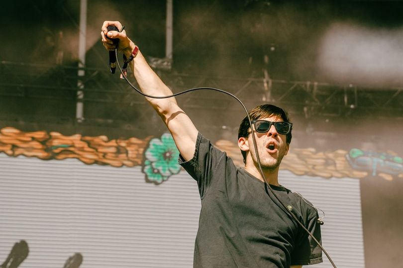 Warped Tour faces technical difficulties as rock band's set briefly ...
