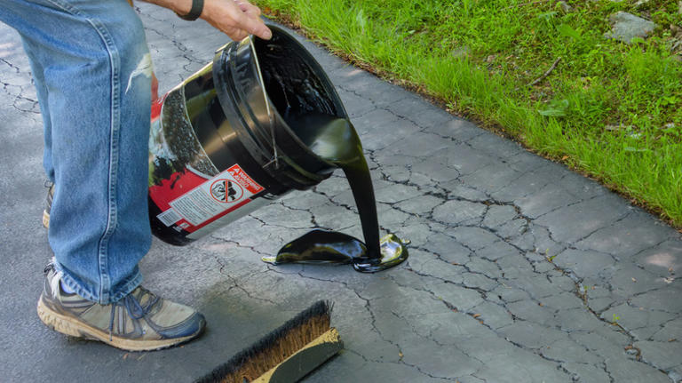 The Quick Water Test That Helps You Know How To Fill Cracks In Your ...